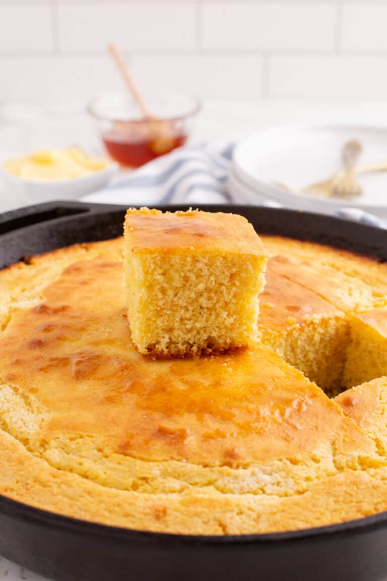 Easy Moist Cornbread Recipe