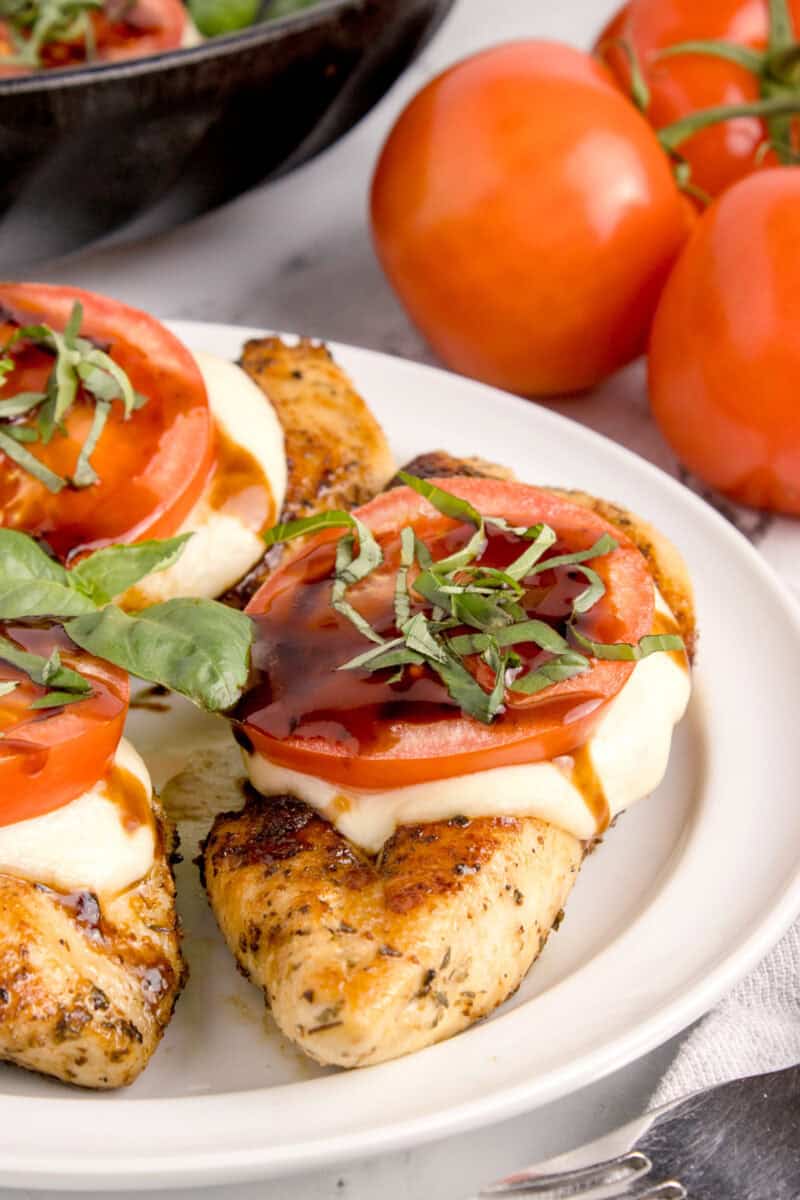 Easy Caprese Chicken - Skillet Recipe